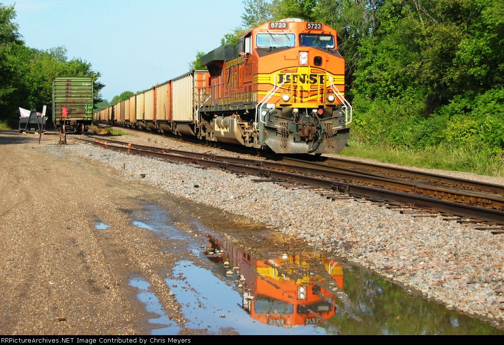 BNSF 5723